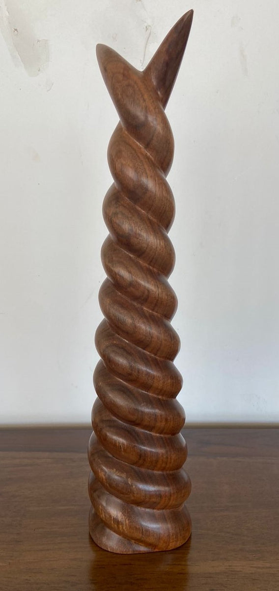 Cuerno de madera/ Wooden horn – Casa Latina